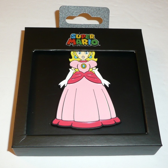 Bioworld | Jewelry | Princess Peach 3 Lapel Pin Super Mario Nintendo ...